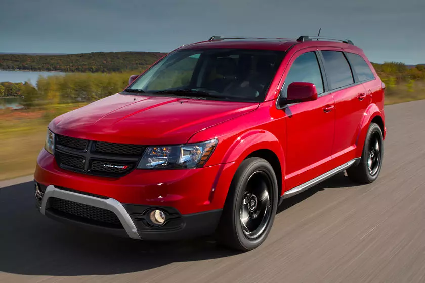 Чаро The Dodge Journey дар Детройт 2019 нест? 21918_2