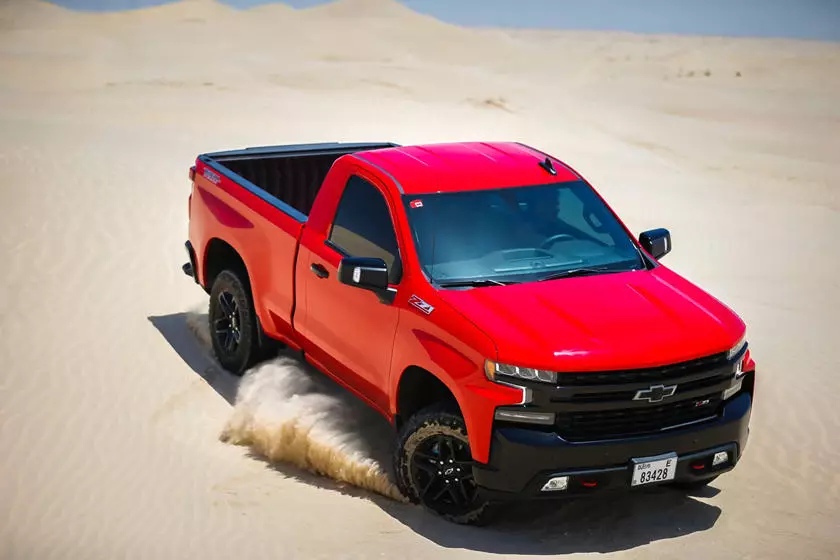 Chevy ئامېرىكىلىقلارنىڭ بۇ Badass يۈك ماشىنىسىنى خالىمايدىغانلىقىنى ئويلايدۇ 22041_6