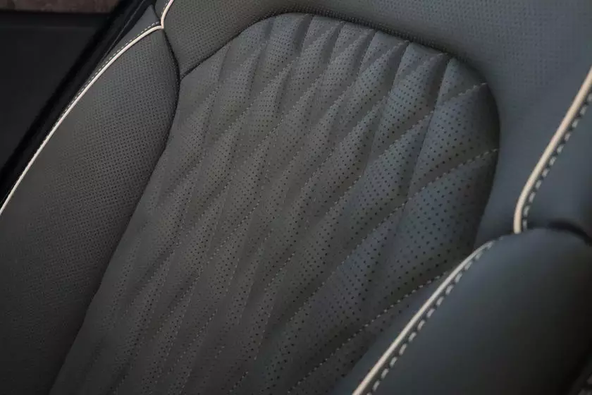 2020-2021 Genesis G90 Sitting Trim