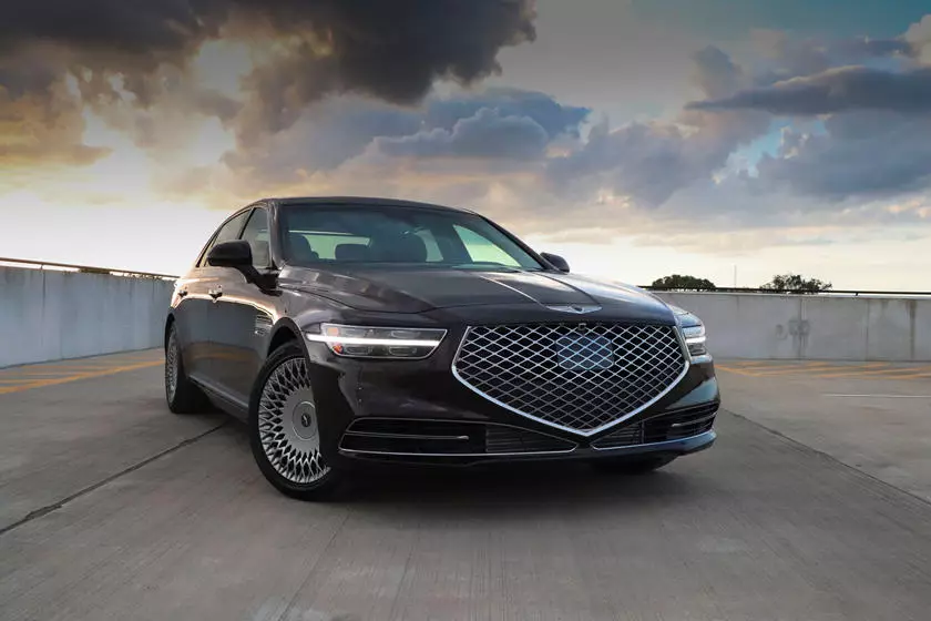 2020-2021 Genesis G90 Front-End View