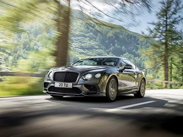 Bentley Continental 24 бозгашт ба Нюрбургринг ҷашн мегирад 2215_4