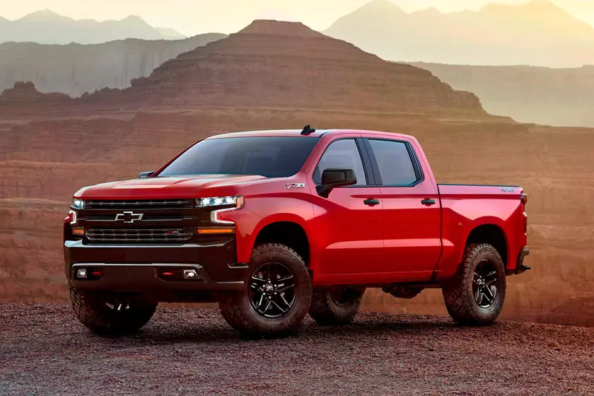 2019-2021 Chevrolet Silverado 1500 aurreko angeluaren ikuspegia