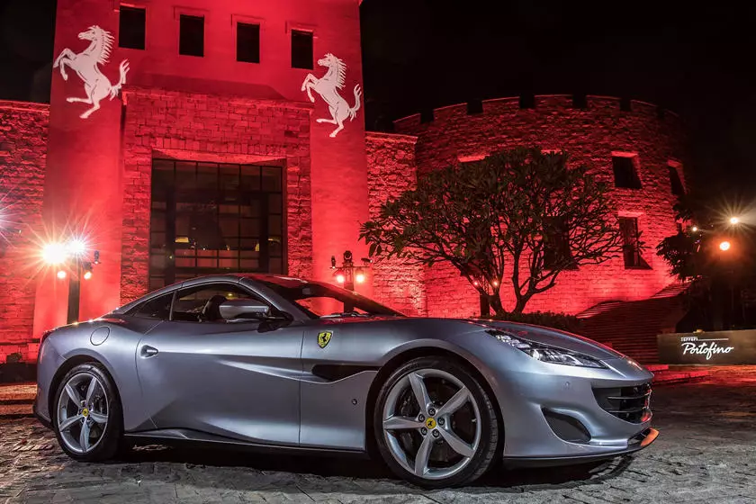 2019-2020 Ferrari Portofino Side View