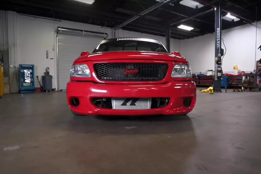 Supra-Powered F-150 Walƙiya Shine Ƙarshen Paul Walker Tribute 22256_10