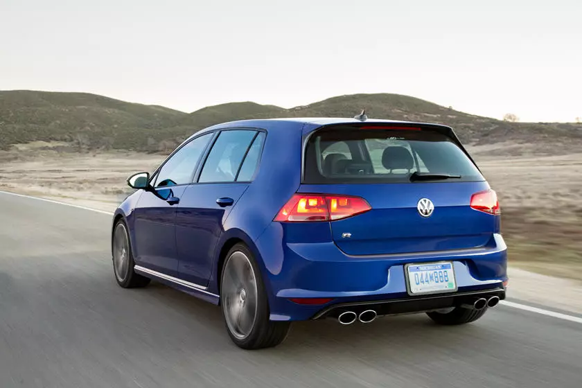 Volkswagen Golf R اب ایک گرم ہیچ سودا ہے۔ 22315_7