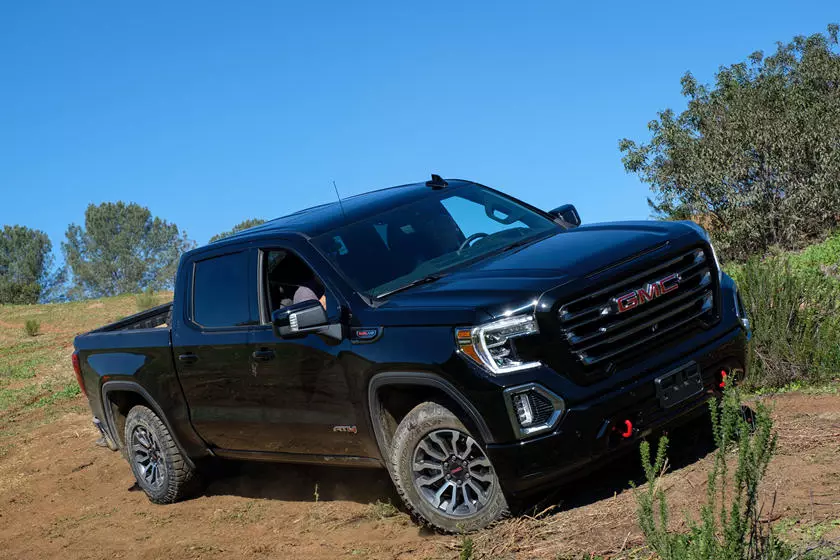 2020 GMC Sierra 1500 birinchi haydovchi sharhi: Shveytsariya armiyasining yuk mashinasi 22333_15