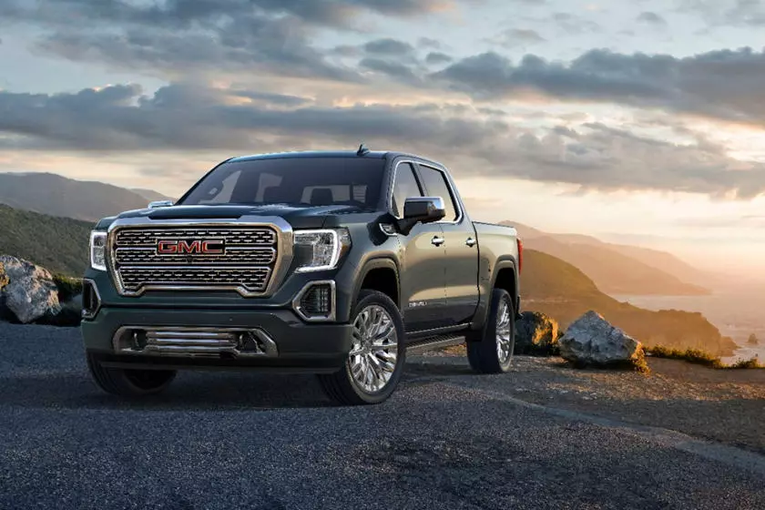 Първи преглед на GMC Sierra 1500 за 2020 г.: Камионът на швейцарската армия 22333_4