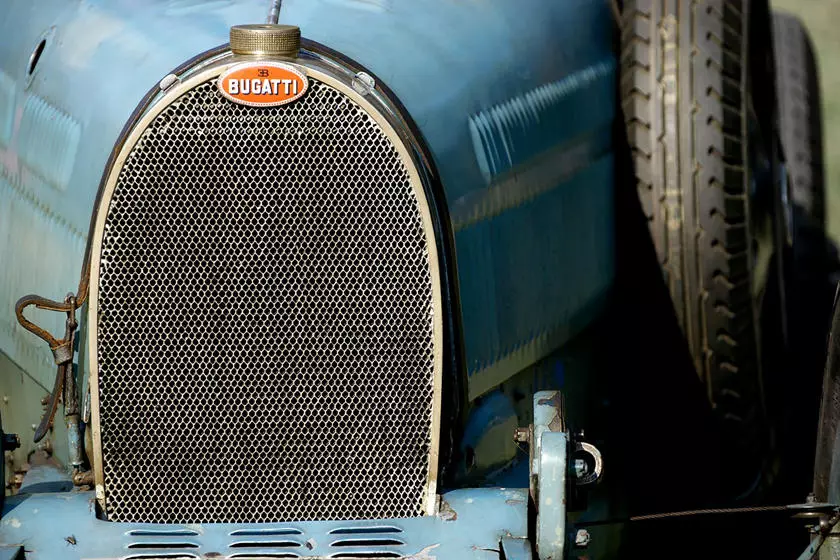 El emblema de Bugatti es más especial de lo que piensas 22336_3