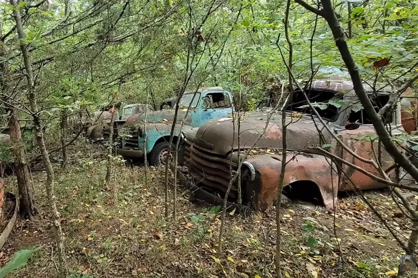 Need hämmastavad klassikalised Chevy veoautod jäeti valesse kohta 22345_6