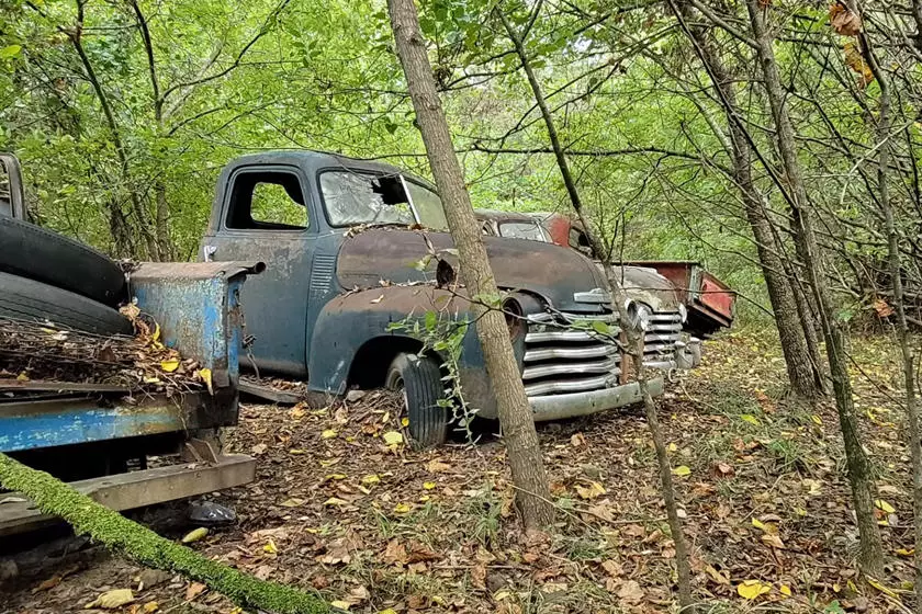 Need hämmastavad klassikalised Chevy veoautod jäeti valesse kohta 22345_7