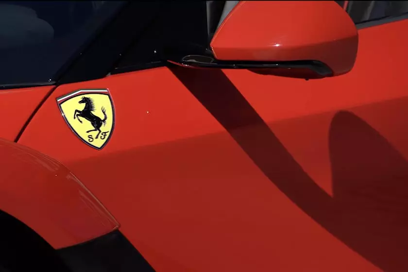 Ururiyaha Ferrari ayaa ugu dambeyntii Helay LaFerrari ka dib sanado badan oo la jebiyey 22462_10