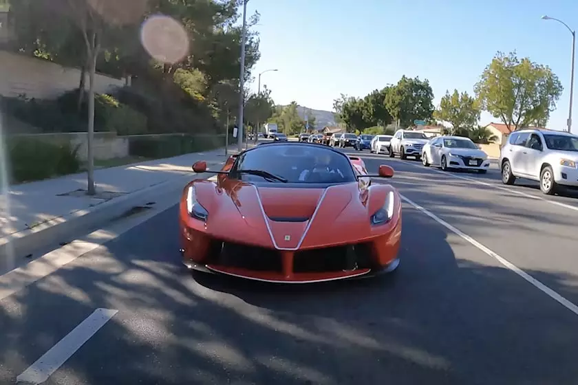 Ferrari Collector ສຸດທ້າຍໄດ້ຮັບ LaFerrari ຫຼັງຈາກປີຂອງການຖືກເບິ່ງຂ້າມ 22462_4