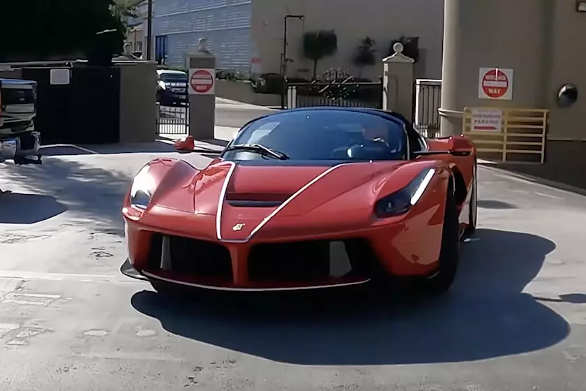 Kolekcjoner Ferrari w końcu dostaje LaFerrari po latach ignorowania 22462_9