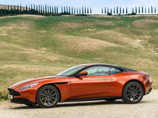 Aston Martin Waxay Samaynaysaa Faa'iido Markii Ugu Horreysay Toban sano gudahood 2247_3