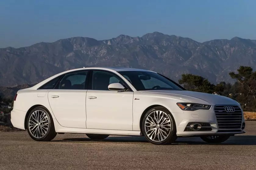 2019ko Audi A6 berriaren zirikatua Genevako agerraldiaren aurretik 22494_8