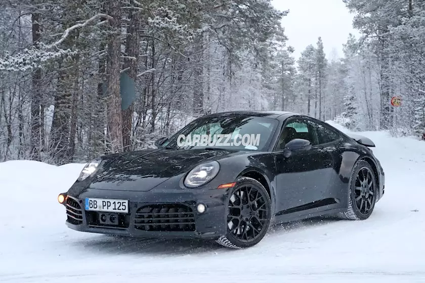 2023 Porsche 911 Carrera kəskin yeni görünüşlə gəlir 22626_10