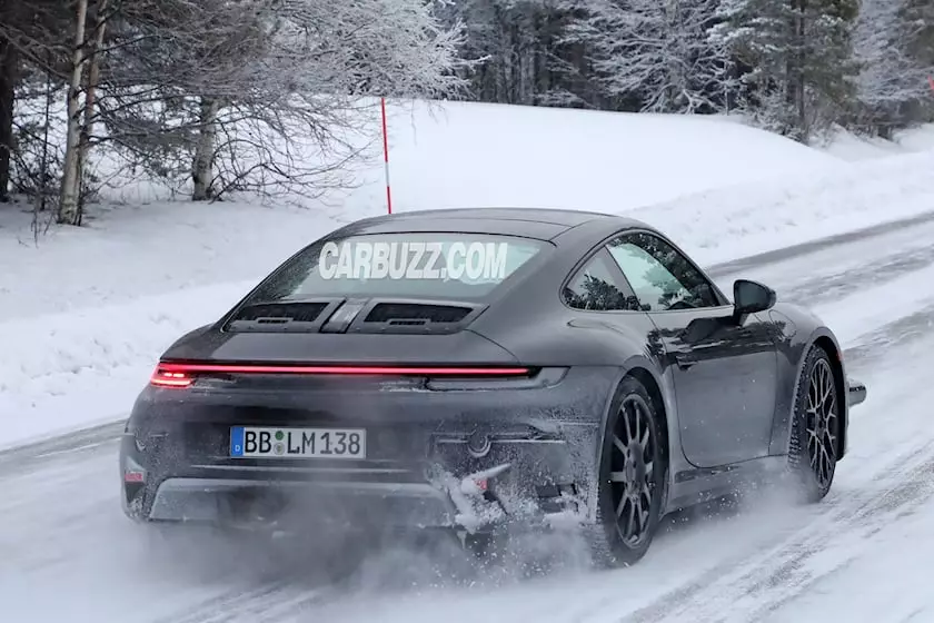 2023 Porsche 911 Carrera kommt mit scharfem neuem Look 22626_5