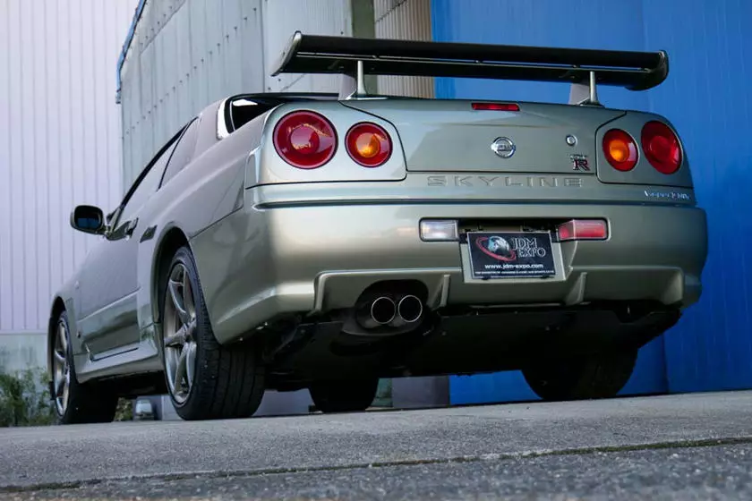 نایاب R34 Nissan Skyline کی قیمت $400,000 سے زیادہ ہے۔ 22640_8