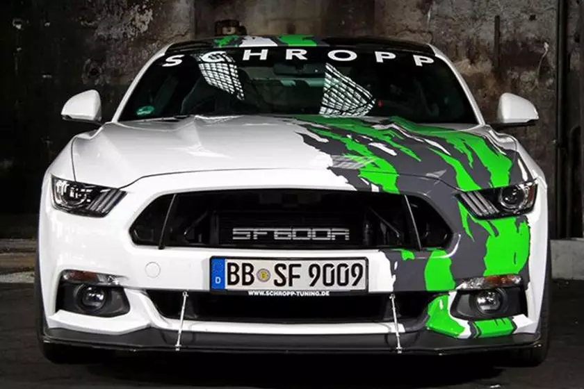 Tento Mustang s výkonem 807 HP je svalové auto s výkonem superauta