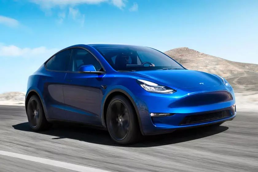 Vista frontale della Tesla Model Y del 2020