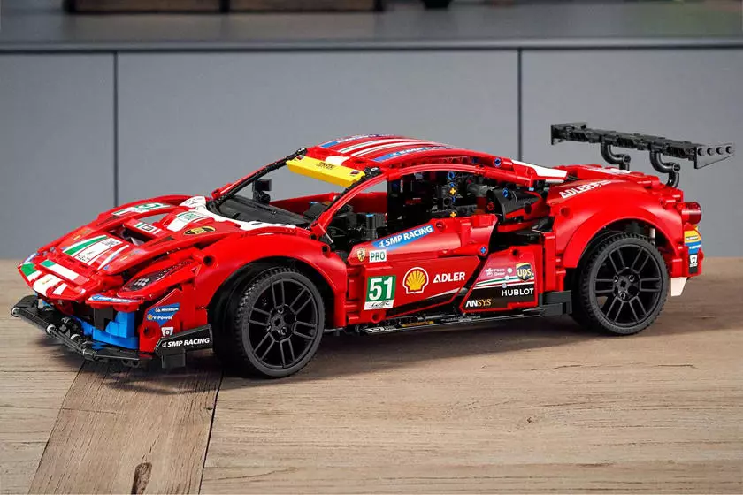 Ferrari 488-renmotor is die eerste Lego Ferrari ooit 23080_11