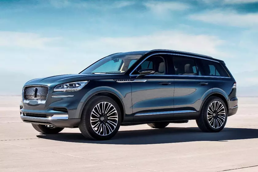 2020 Lincoln Aviator Front Angle View