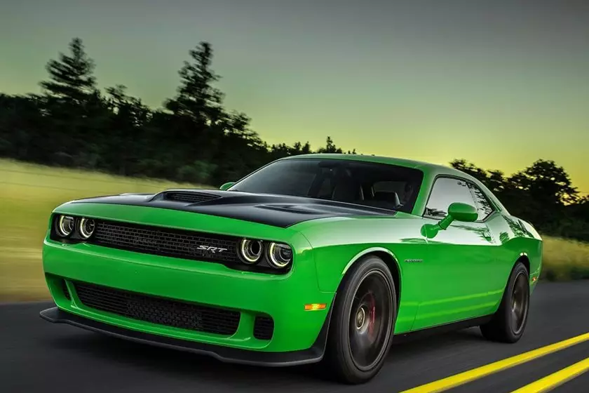 Dodge Challenger Hellcat Drag пакетот за 2019 година ќе биде одличен од 725 КС 23153_1