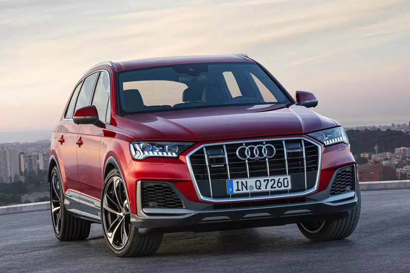 2020 m. „Audi Q7“ degalų ekonomija yra daug prastesnė nei anksčiau 23222_8