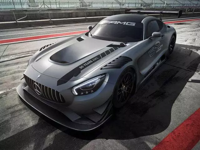 Mercedes AMG GT3 Edition 50 Yochepa Kumayunitsi 5 Padziko Lonse 2326_1