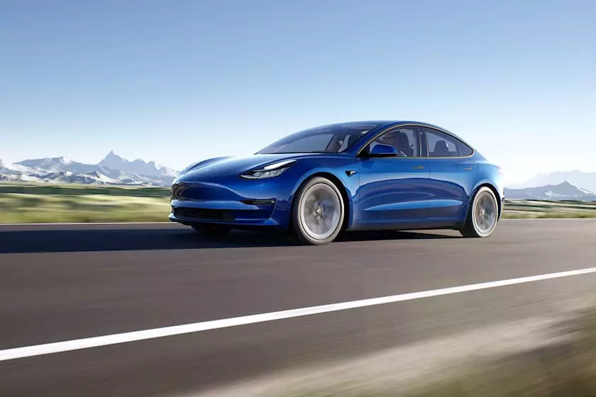 2017-2022 Tesla Model 3 Μπροστινή γωνία οδήγησης