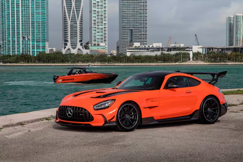 Mercedes-AMG GT Qara Seriyasından ilhamlanan 2250 at gücündə canavar 23508_18