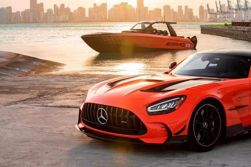 Mercedes-AMG GT Qara Seriyasından ilhamlanan 2250 at gücündə canavar 23508_5