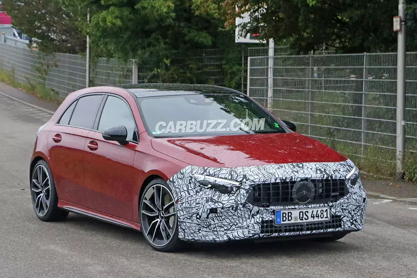 Spied! Mercedes-AMG A35 muaj Audi S3 Nyob rau hauv nws Sights 23516_12