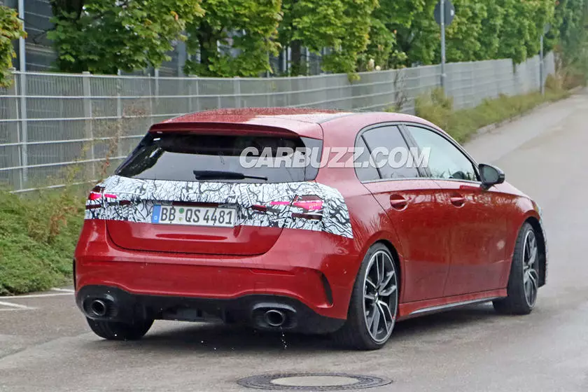 Spied! Mercedes-AMG A35 muaj Audi S3 Nyob rau hauv nws Sights 23516_4