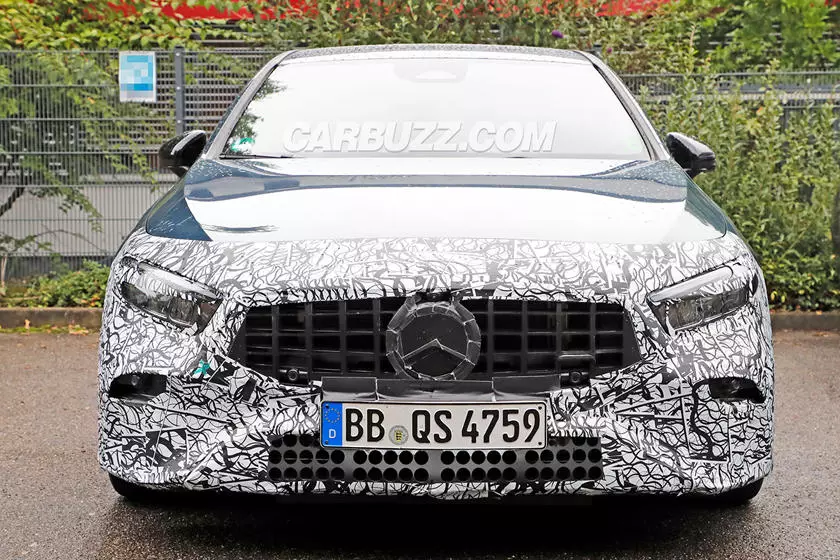 Spied! Mercedes-AMG A35 muaj Audi S3 Nyob rau hauv nws Sights 23516_6