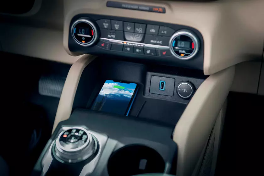 סקירת Ford Escape First Drive 2020: תכונות טריק ומראה חדש 23569_17