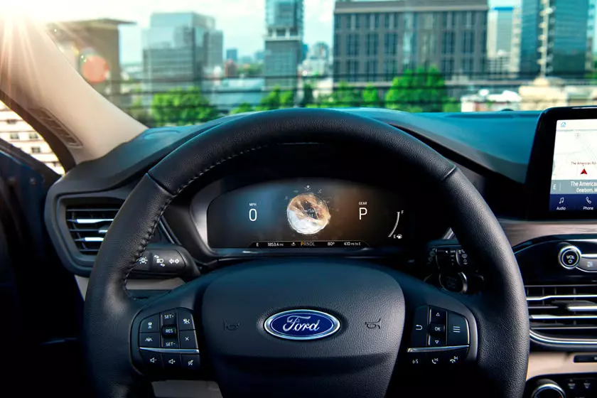 Преглед на Ford Escape за прв погон за 2020 година: карактеристики на трикови и нов изглед 23569_21