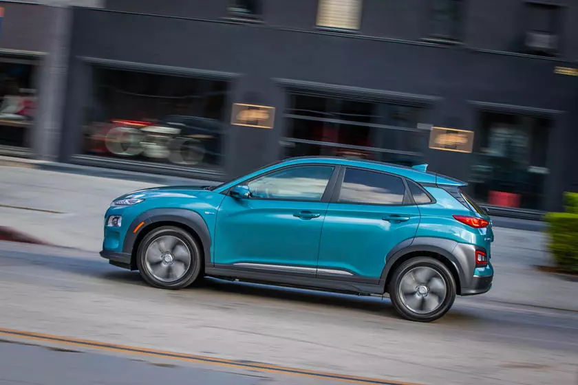 2019-2020 Hyundai Kona EV boční pohled