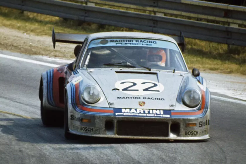 Слушайте най-шумните модели на Porsche, правени някога 23676_8
