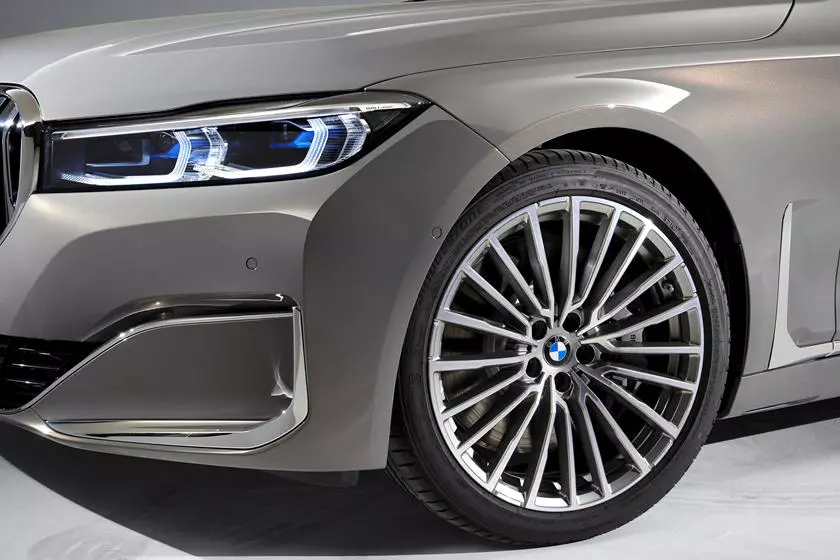 Жаңа және жетілдірілген 2020 BMW 7 сериясын қараңыз 23735_10