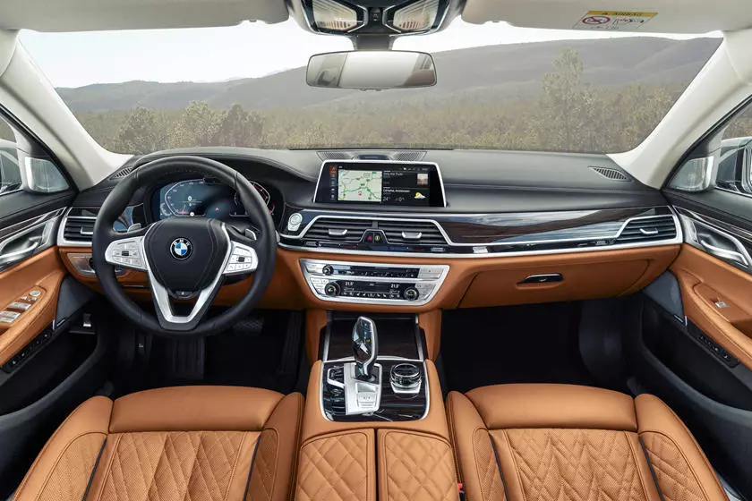 ເບິ່ງລົດ BMW 7 Series 2020 ໃໝ່ ແລະປັບປຸງໃໝ່ 23735_11