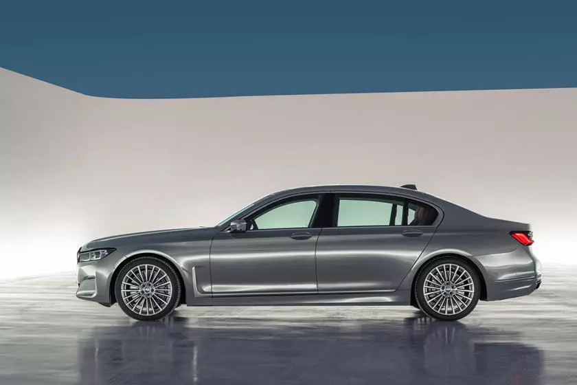 ନୂତନ ଏବଂ ଉନ୍ନତ 2020 BMW 7 ସିରିଜ୍ ଦେଖନ୍ତୁ | 23735_27