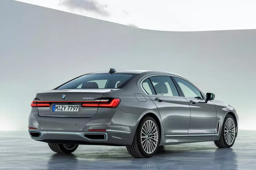 ເບິ່ງລົດ BMW 7 Series 2020 ໃໝ່ ແລະປັບປຸງໃໝ່ 23735_8