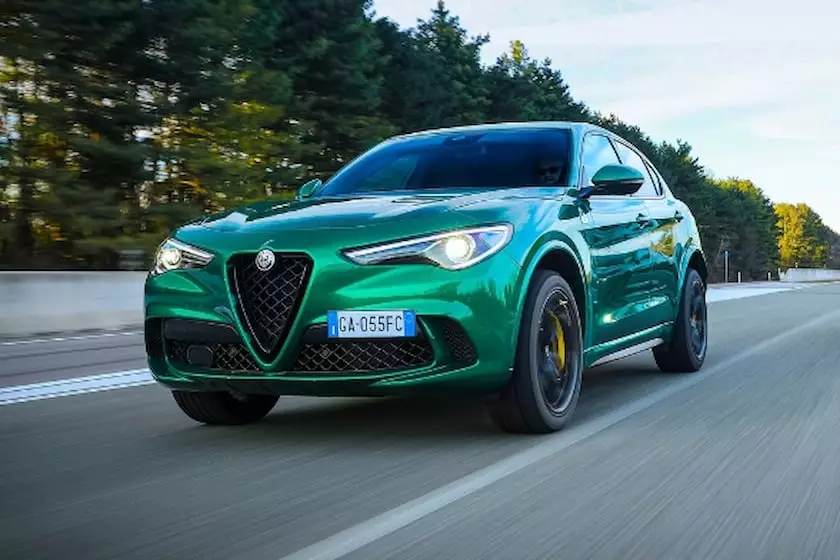 2019-2022 Alfa Romeo Stelvio Quadrifoglio aksturshorn að framan