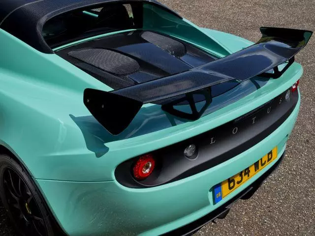 Самый быстрый уличный легальный Lotus Elise разгоняется с 0 до 60 за 3,9 секунды 2384_4