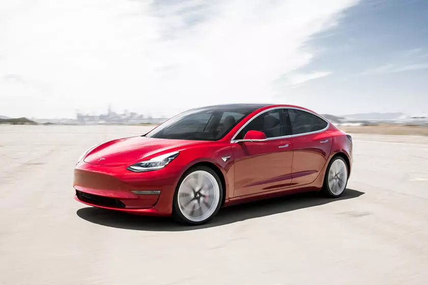 2017-2021 Tesla Model 3 Vista frontal de conducción