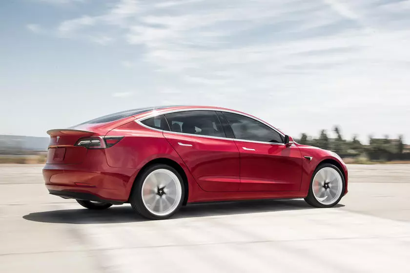 2017-2021 Tesla Model 3 Side View Driving