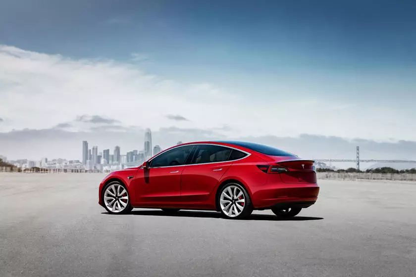 2017-2021 Tesla Model 3 bakre vinkel