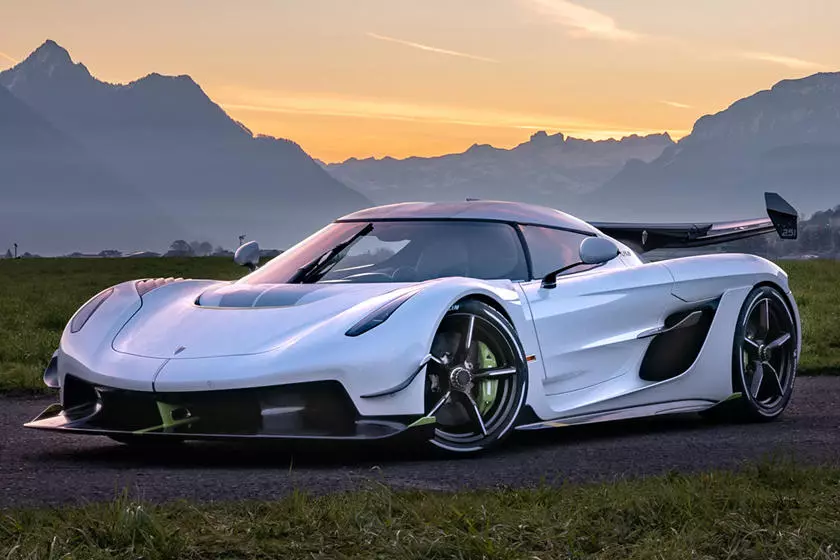 Daawo Christian von Koenigsegg Flog The New Jesko 23959_1