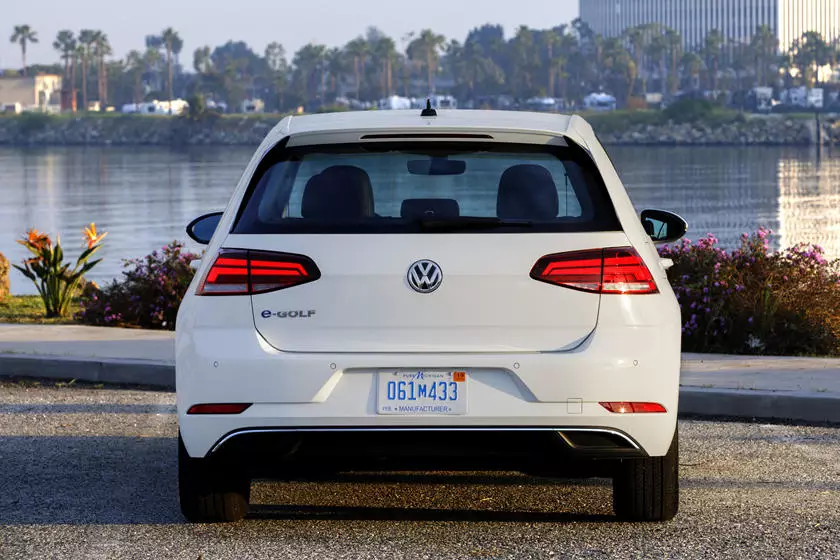 Volkswagen ha appena raggiunto un importante traguardo elettrificato 23960_3